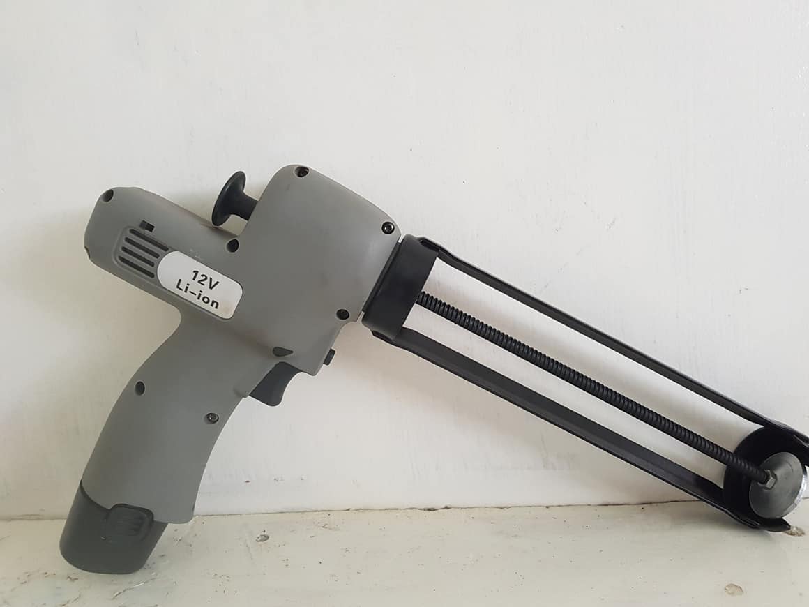 BATTERY OPERATED SILICONE GUN – Surplus