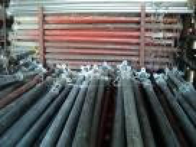 Acro Jacks RENTING (shuttering Props) – Surplus