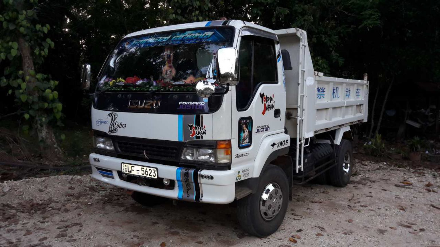 Toyota Tipper 2000 - Surplus