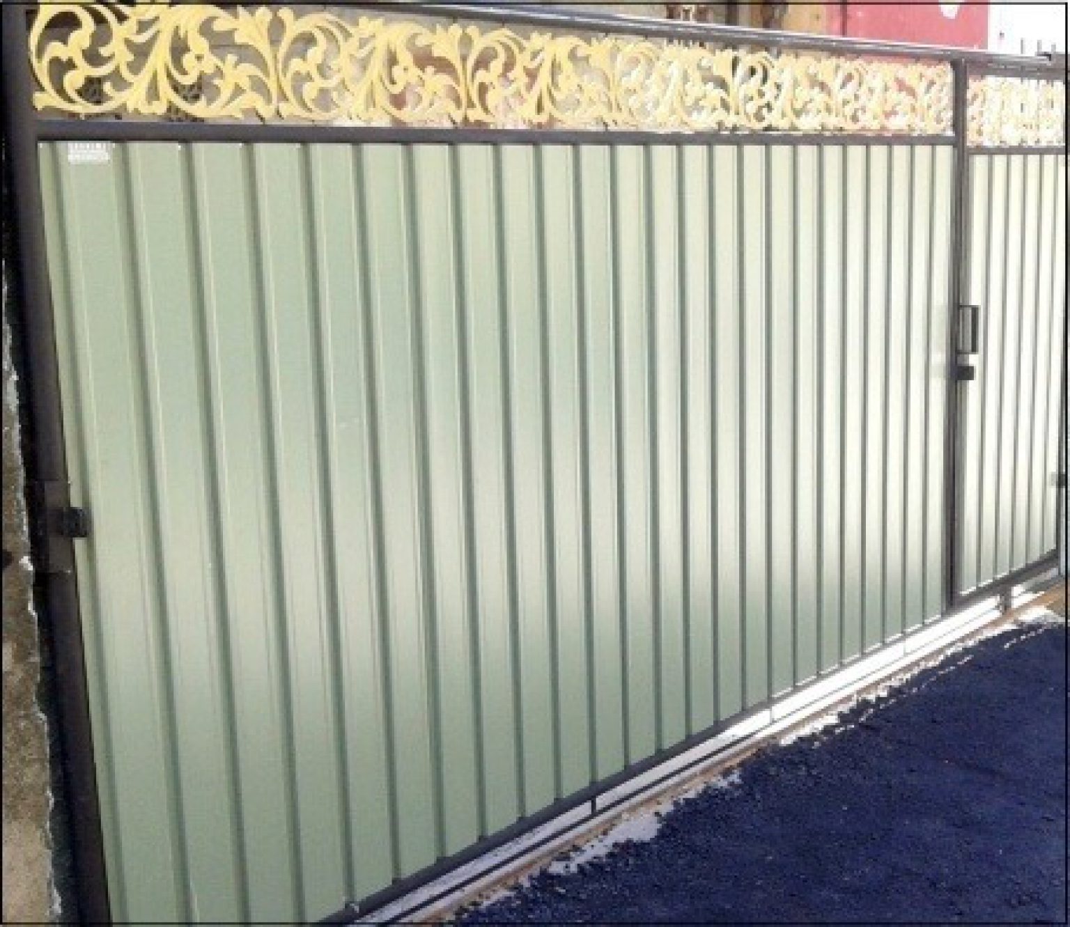 Gate Amano galvanized sheets – Surplus