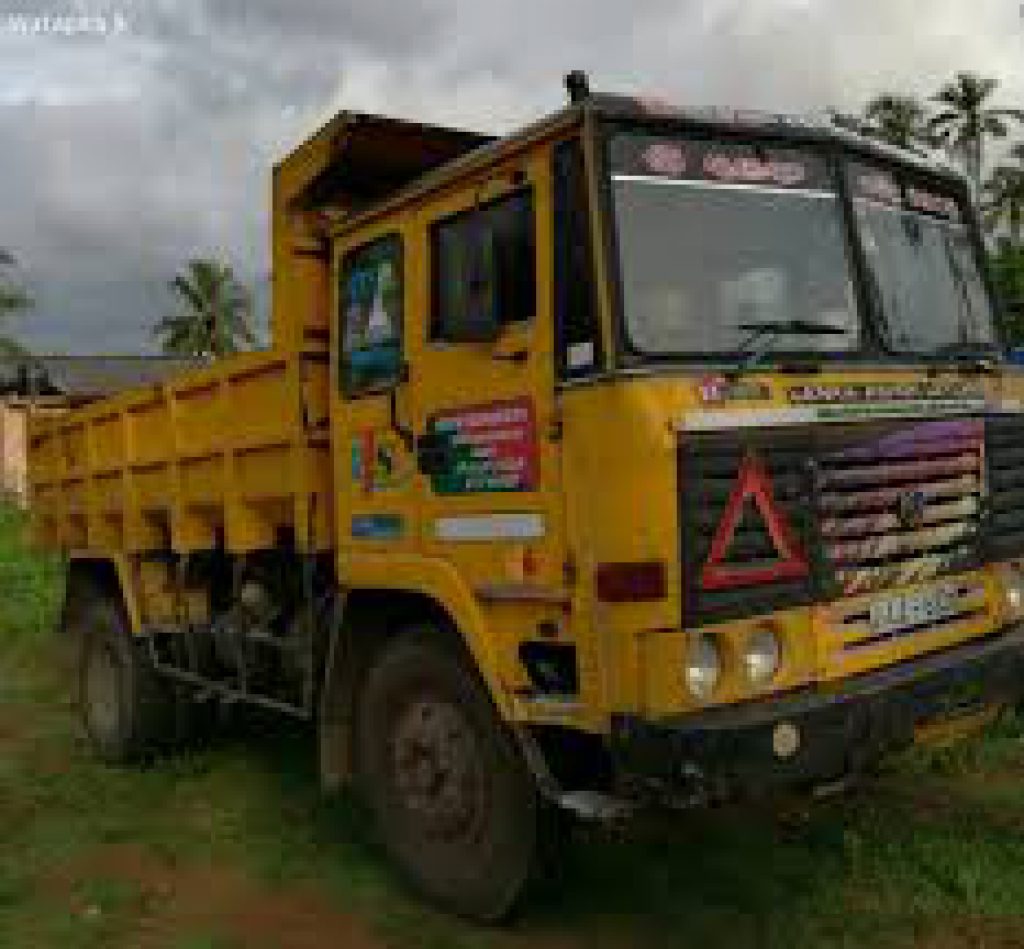 Ashok Leyland Tipper / Lease 2011 – Surplus