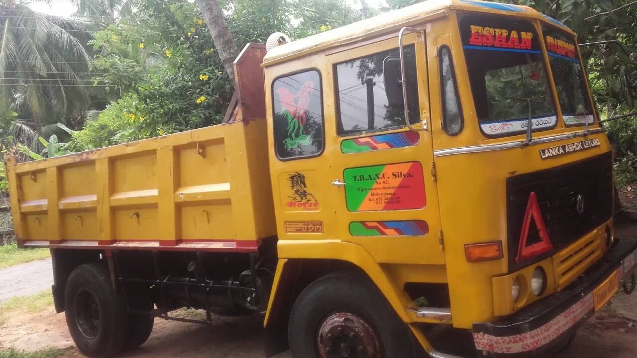 Ashok Leyland tipper 2002 – Surplus