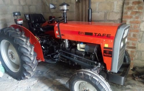 Tafe Tractor – Surplus