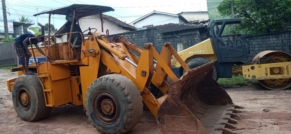 Kobelco lk600 wheel loader – Surplus