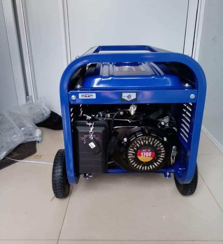 7000W Generator – Surplus