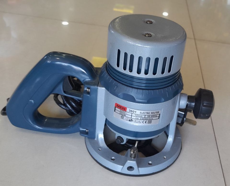 Men Router – Surplus