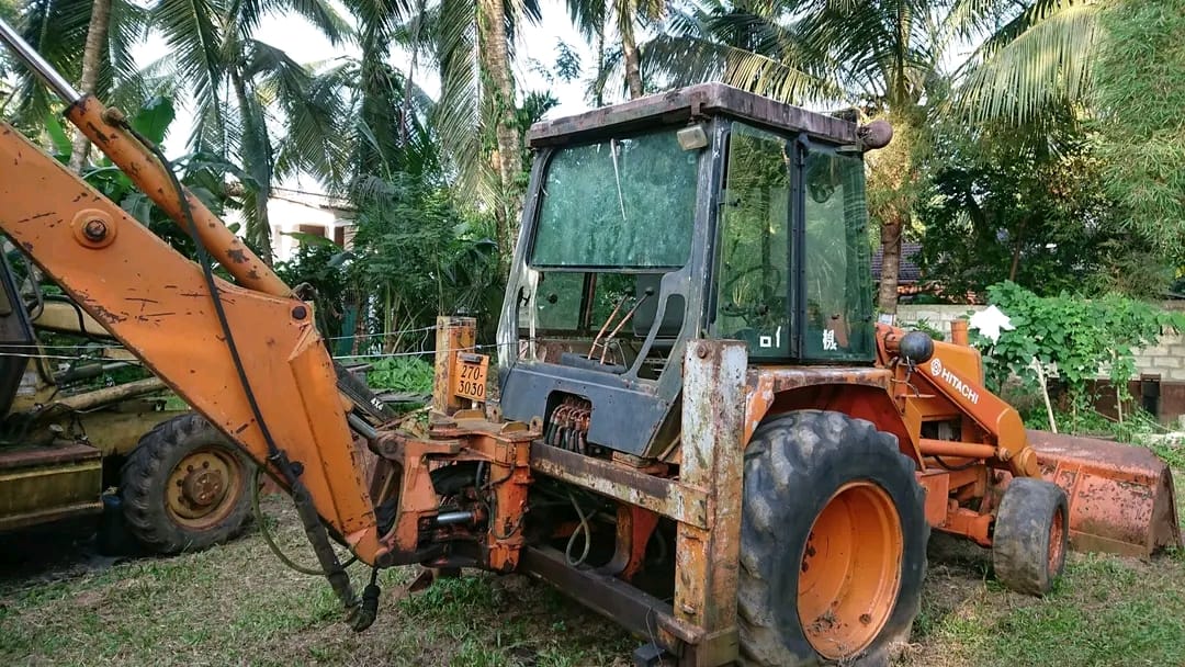Hitachi BX70 Backhoe – Surplus