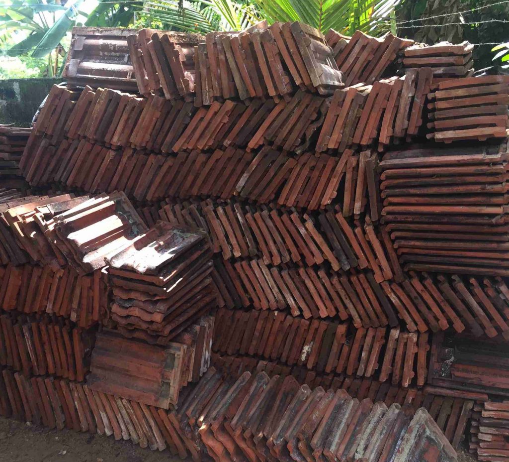 Roof Tiles – Surplus